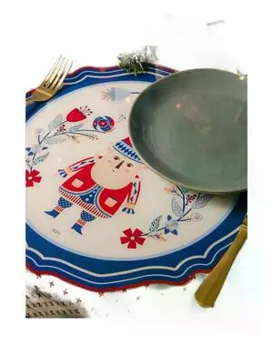 VESTA Gnome Scalloped Charger Plates