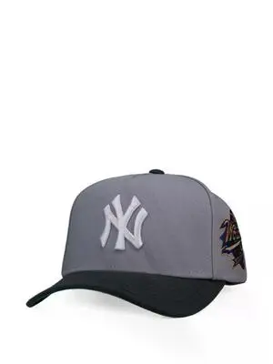 Mitchell & Ness New York Yankees A-frame Snapback Hat - Grey