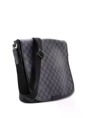 LOUIS VUITTON Daniel Messenger Bag Damier Graphite Mm Crossbody Bag - Black