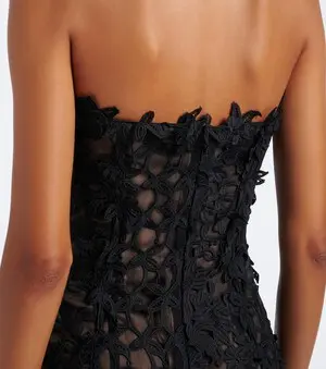Oscar De La Renta Lace Asymmetric Gown