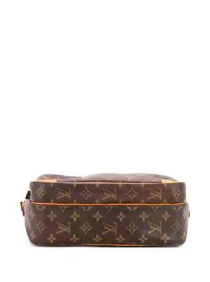 LOUIS VUITTON Nil Messenger Bag Monogram Canvas 28 Crossbody Bag