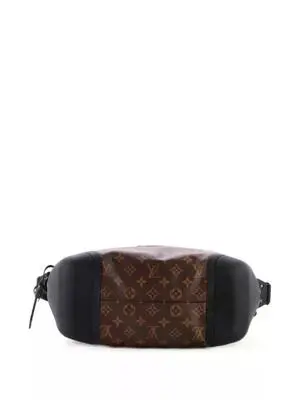 LOUIS VUITTON Waterproof Voyage Messenger Monogram Canvas Crossbody Bag