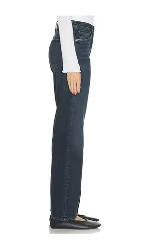 AGOLDE Arc Jean In . Also