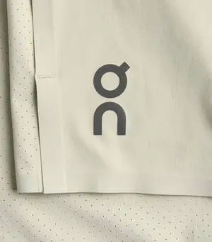 On 7’’ Performance Shorts