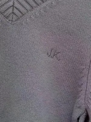 JULIE KEGELS Shrunken Cut-out V-neck Sweater
