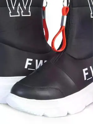 F_WD Logo-print Front-zip Boots - Black