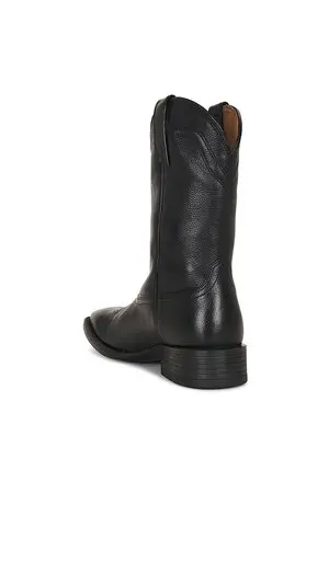 Ariat Alden Wide Square Toe In . Also - Black