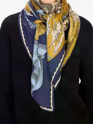INOUI EDITIONS Archive 130 Carré Scarf