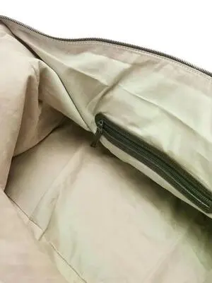 04651 / A TRIP IN A BAG Leather Holdall