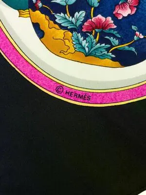 Hermès 2000-2026 Qu Importe Le Flacon Silk Scarf 90 Scarves