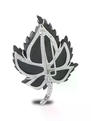 LB EXCLUSIVE Diamond And Garnet Leaf Brooch