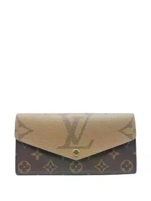 LOUIS VUITTON Monogram Sarah Wallet - Brown