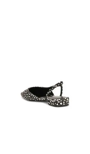 Raye Dorit Flat