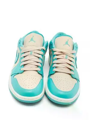 JORDAN Air 1 Low-top Sneakers
