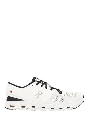On X 4 Sneaker - White