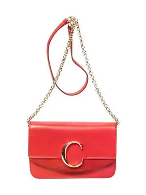 Chloé Leather Shoulder Bag With Gold-tone Emblem - Red