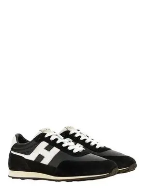 Hogan Athletic Logo-patch Sneakers - Black