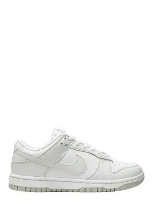 Nike Nike Dunk Low NN Sneakers White