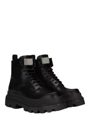 Dolce & Gabbana Logo Plaque Brushed Leather Lace-up Boots - Black