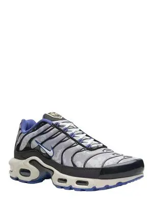 Nike Max Plus Se Social F.c. Sneakers - Grey