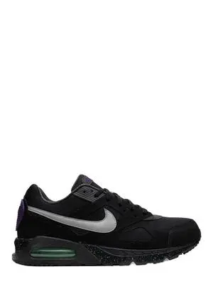 Nike Max Ivo Sneakers - Black
