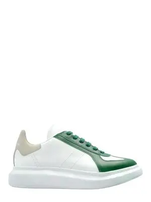 Alexander McQueen Alexander McQueen Oversized Panelled Lace-Up Sneakers Green