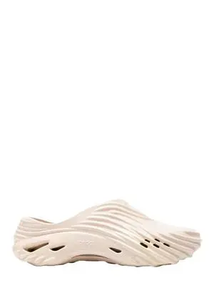 CROCS Echo Wave Mules - Neutrals