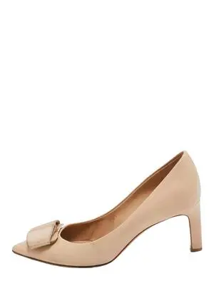 FERRAGAMO Beige Leather Mid Heel Bow Detail Pumps - Neutrals