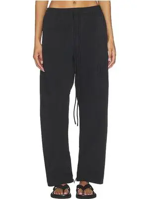FEAR OF GOD Fear Of God ESSENTIALS Active Trace Track Pant