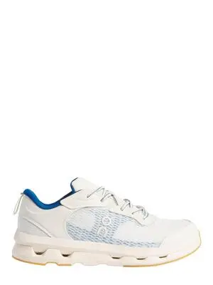 On Cloudzone Mo Trainers - Ivory