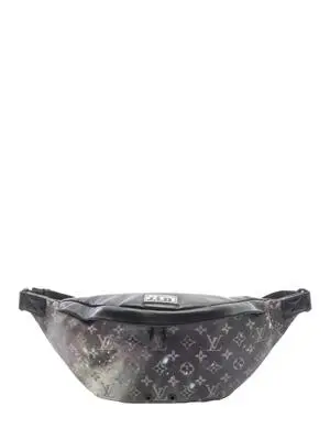 LOUIS VUITTON 2021 Discovery Bumbag Belt Bag - Black