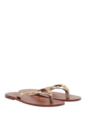 Valentino Garavani Rockstud Leather Thong Sandals - Beige