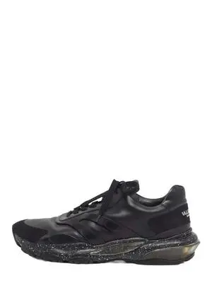 Valentino Garavani Bounce Leather Low-top Sneakers - Black
