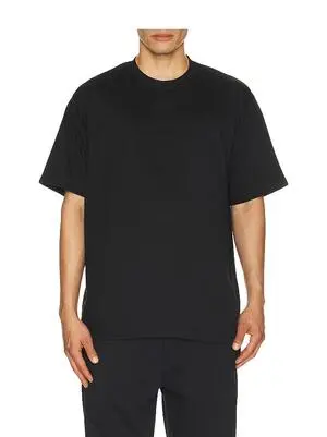 On Club Collective-t In . Also - Black