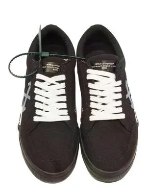 Off-White Vulcanised Lace-up Sneakers - Black