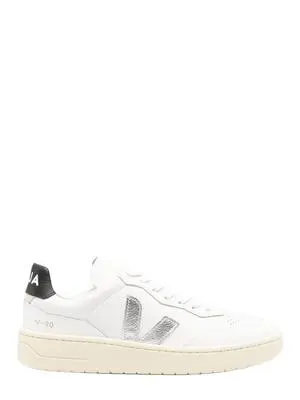 VEJA V-90 Sneakers - Silver