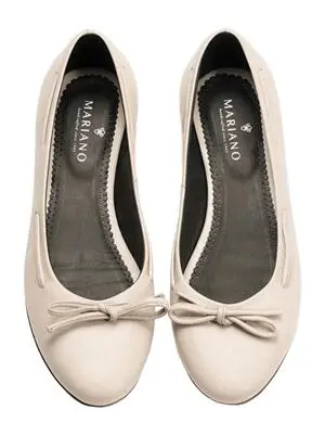 MARIANO SHOES Neutrals Marinha Flats Cream - White