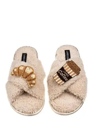 LAINES LONDON Boucle Slippers With Croissant And Coffee Brooches - Brown
