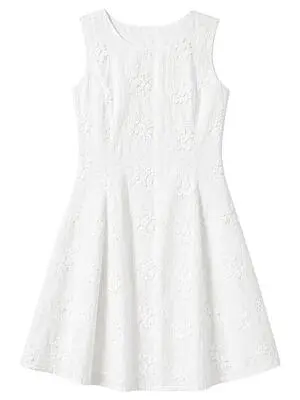 YUMI Cotton Applique Flower Swing Shift Dress - White