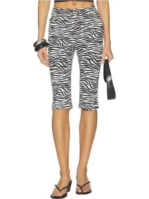 Superdown Lucia Capri In . Also - Multi