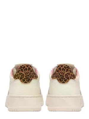 AUTRY Medalist Panelled Sneakers - Neutrals