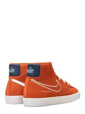 Nike Blazer Mid '77 First Use/ Sneakers - Orange