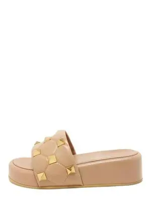 Valentino Garavani Roman Stud Sandals - Neutrals