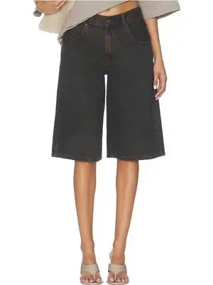 LEVI'S Super Baggy Jort In . Also - Brown