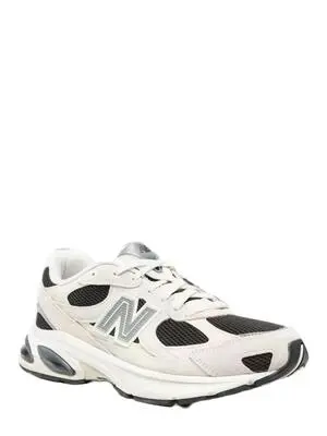 NEW BALANCE Logo-patch Panelled Sneakers - Neutrals