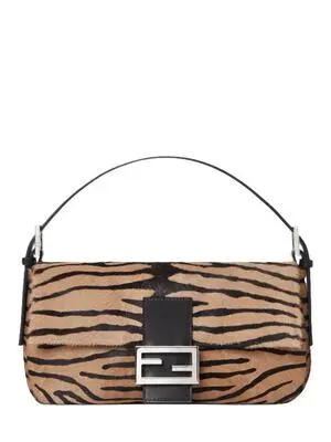 Fendi Baguette Leather Shoulder Bag - Black