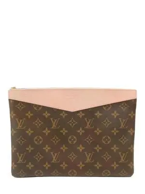 LOUIS VUITTON Monogram Daily Pouch Clutch Bag - Brown