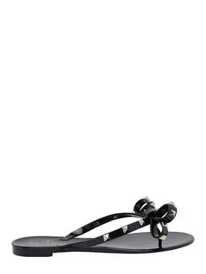 Valentino Garavani Rockstud Rubber Thong Sandals - Black