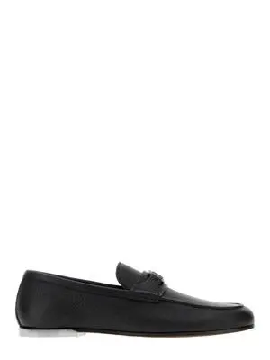 Valentino Garavani Vlogo Signature Loafers In Grained Calfskin Leather - Black