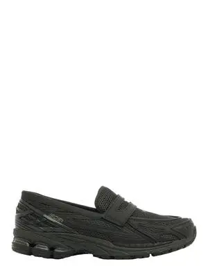 NEW BALANCE Athletic Trainers - Black